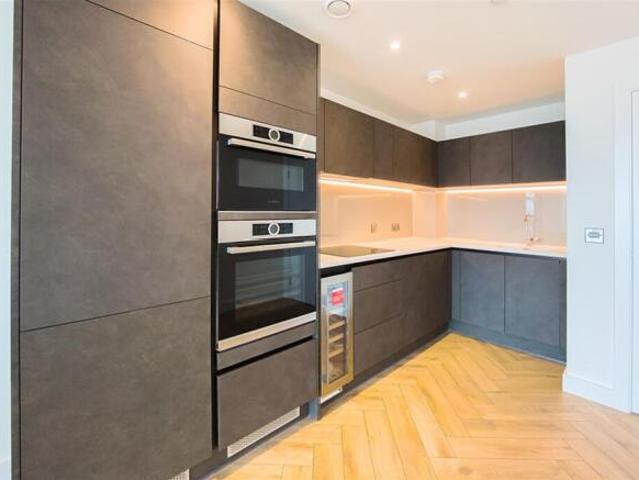 1 bedroom apartment for rent in Elizabeth Tower, M15