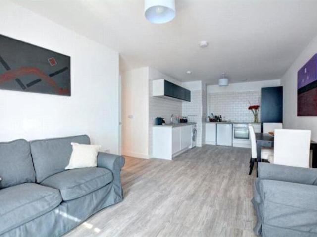 1 bedroom apartment for rent in Elmfield Road, Bromley, BR1