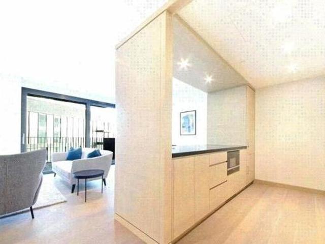 1 Bedroom Apartment For Rent In Embassy Gardens, Nine Elms