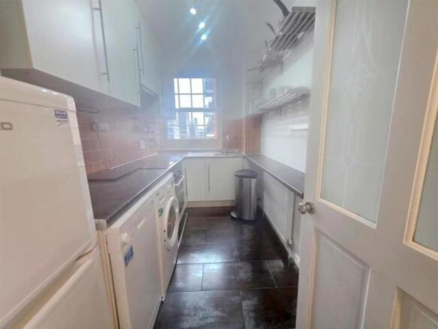 1 bedroom apartment for rent in Emlyn Gardens, London, W12