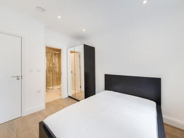 1 bedroom apartment for rent in Emperors Gate, South Kensington, SW7