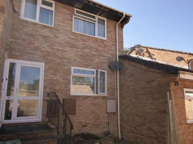 1 bedroom apartment for rent in Erica Drive Corfe Mullen Wimborne Dorset BH21