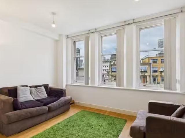 1 bedroom apartment for rent in Esinteraction House, Temple St.