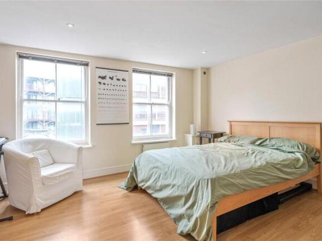 1 bedroom apartment for rent in Essex Road, Angel, Islington, London, N1