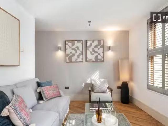 1 bedroom apartment for rent in Fulham Broadway, London