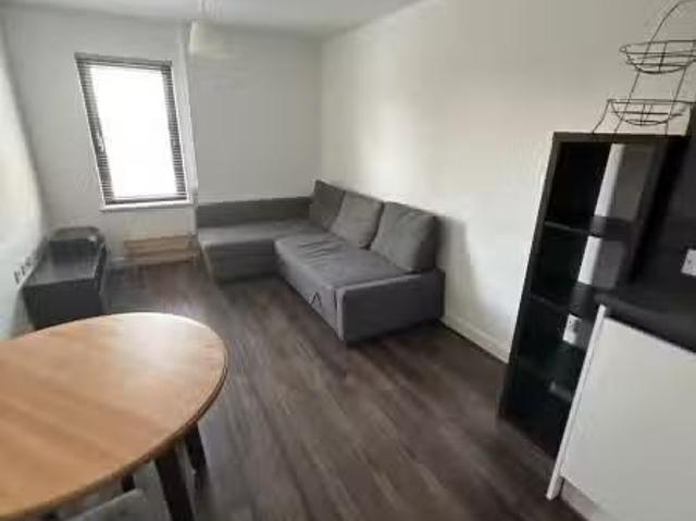 1 bedroom apartment for rent in Fabrick Square, The Drapery, D.