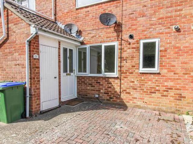 1 bedroom apartment for rent in Falcon Close PO16