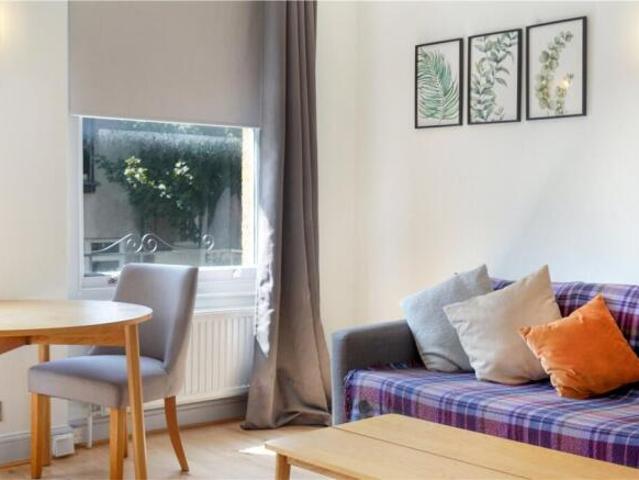 1 bedroom apartment for rent in Falkland Road, London, NW5