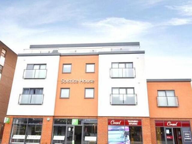 1 Bedroom Apartment For Rent In Farnborough, Hampshire