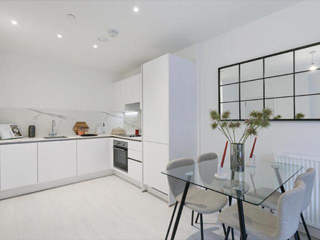 1 bedroom apartment for rent in Farine Avenue, HAYES, UB3