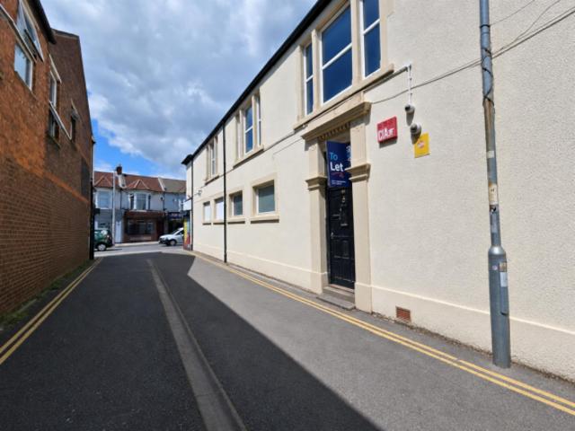 1 bedroom apartment for rent in Fawcett Road, Southsea, PO4