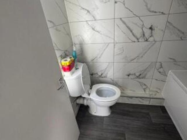 1 bedroom apartment for rent in First Floor Apartment Bury Park Road, Luton, LU1