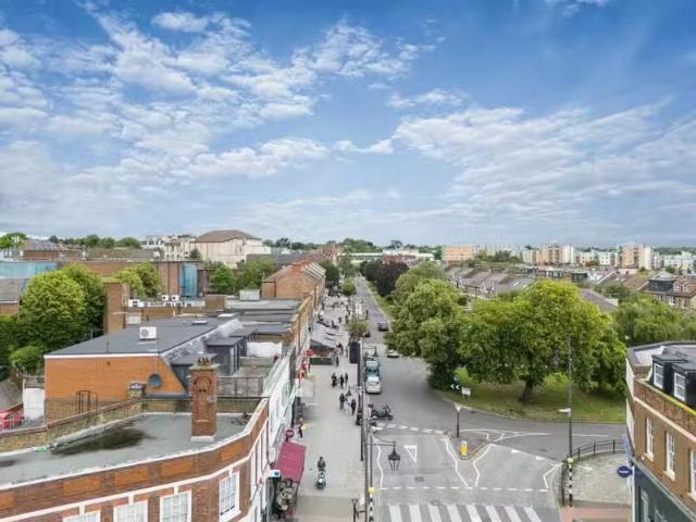 1 bedroom apartment for rent in First Floor, George Lane, Sout.