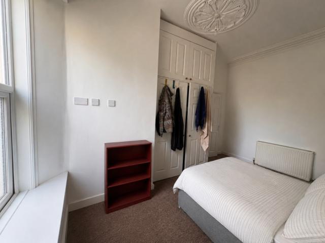 1 bedroom apartment for rent in Flat 1 20 Hill Park Crescent, PL4