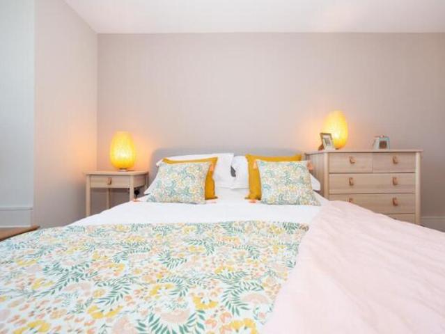 1 bedroom apartment for rent in Flat 2, No. 10 The Green, Horsforth, Leeds, LS18 5JB, LS18