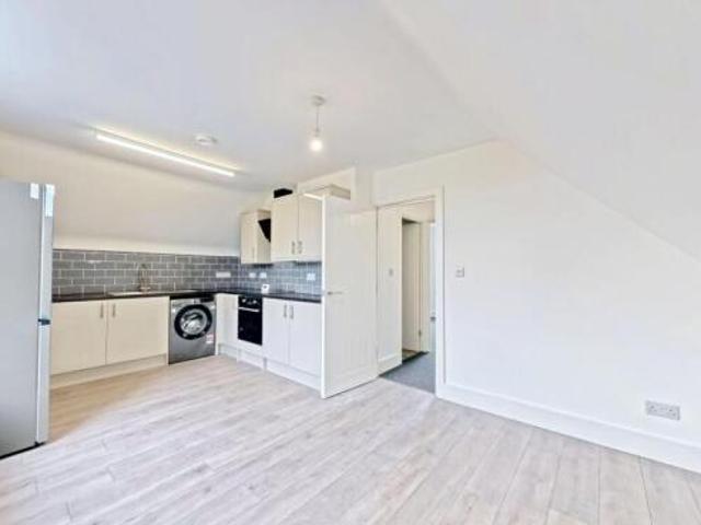 1 bedroom apartment for rent in Flat 4, 1 London Road, Sittingbourne, ME10