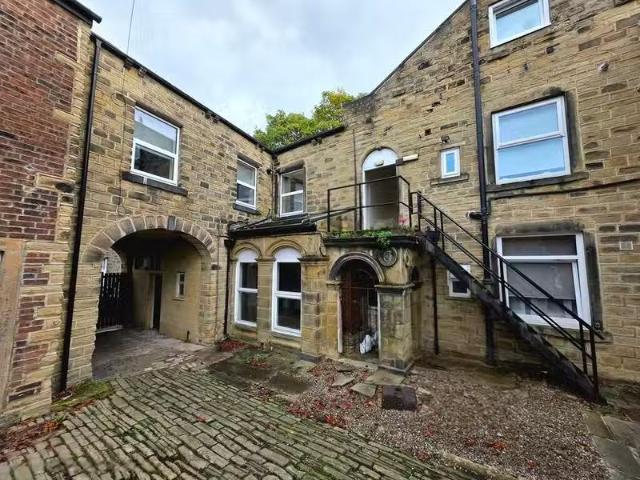 1 bedroom apartment for rent in Flat 4, The Hollies, BD19