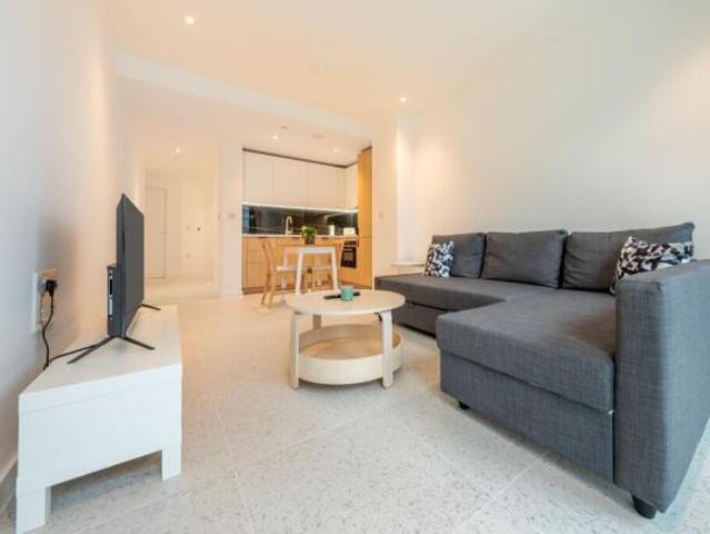 1 bedroom apartment for rent in Flat, Bouchon Point, Cendal Crescent, London, E1