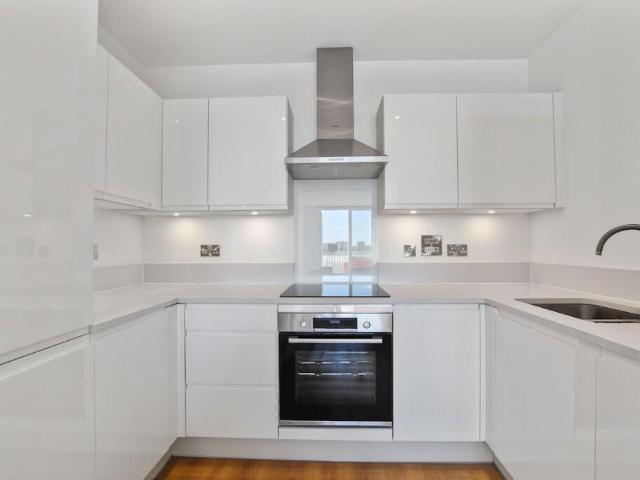 1 bedroom apartment for rent in Fleet, Wallis Walk, London, E16