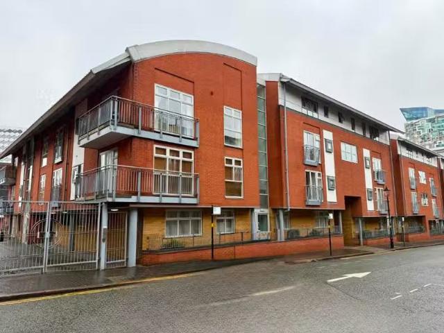 1 bedroom apartment for rent in Friday Bridge, Berkley Street.