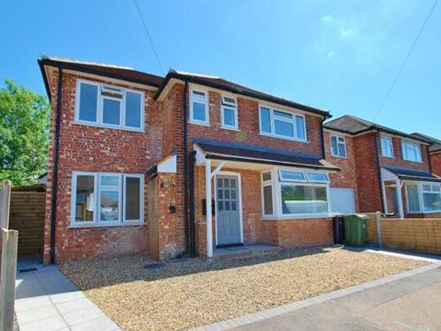 1 Bedroom Apartment For Rent In Guildford, Surrey