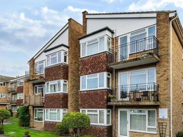 1 Bedroom Apartment For Rent In Galsworthy Road, Kingston Upon Thames