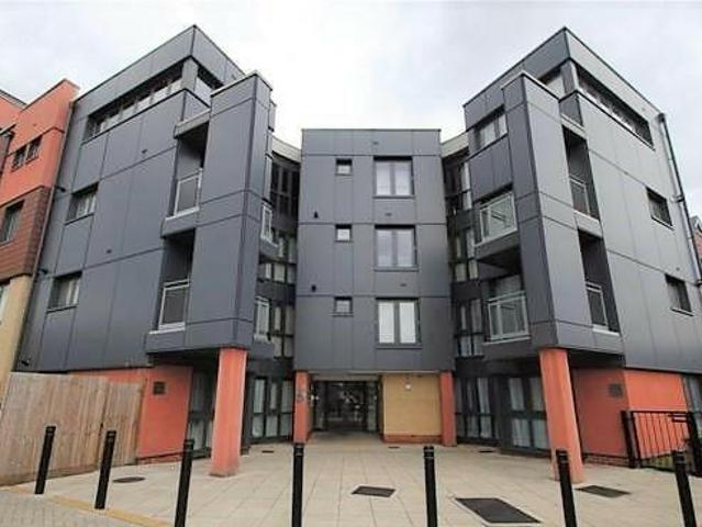 1 Bedroom Apartment For Rent In Gants Hill, London