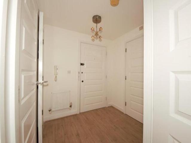 1 bedroom apartment for rent in Gateway Court, 5 7, Parham Drive, Gants Hill, IG2