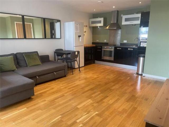 1 bedroom apartment for rent in Gateway East, Marsh Lane, Leeds, LS9