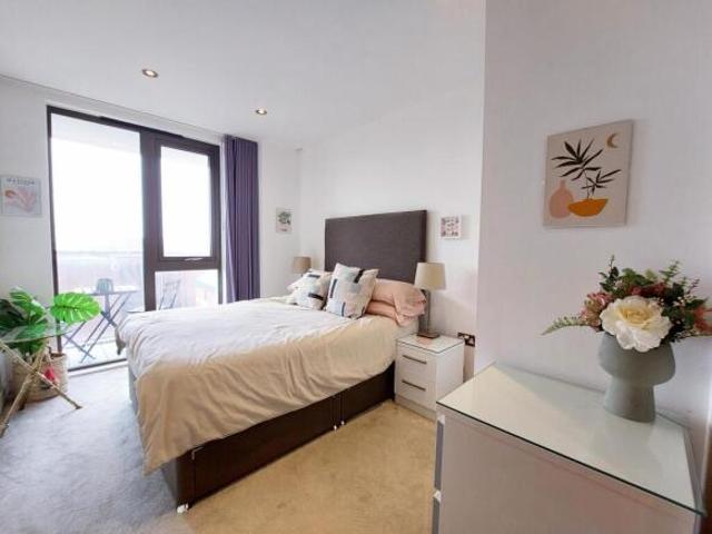 1 bedroom apartment for rent in Gateway House, Regents Park Road, Finchley Central, N3