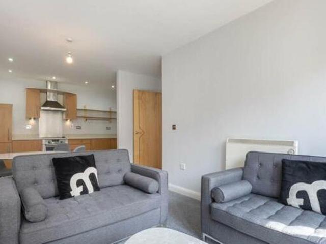 1 Bedroom Apartment For Rent In George Street