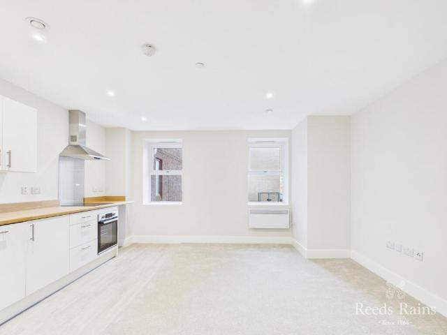 1 bedroom apartment for rent in Apartment 1, Criterion House, 75 81 George Street, Hull, East Riding Of Yorkshi, HU1