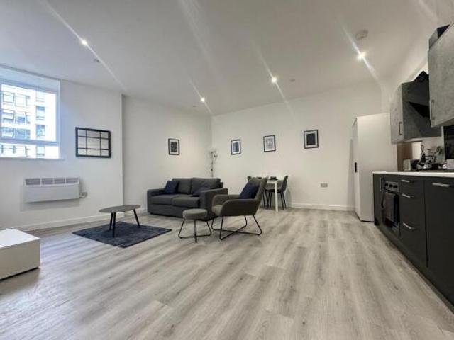 1 bedroom apartment for rent in George Street, HULL, HU1