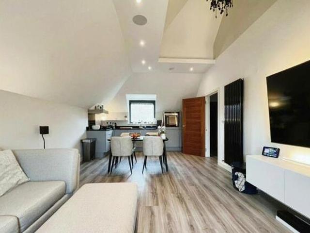 1 Bedroom Apartment For Rent In Gerrards Cross