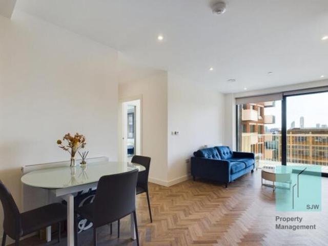 1 bedroom apartment for rent in Gillender Street, River Apartments, E3