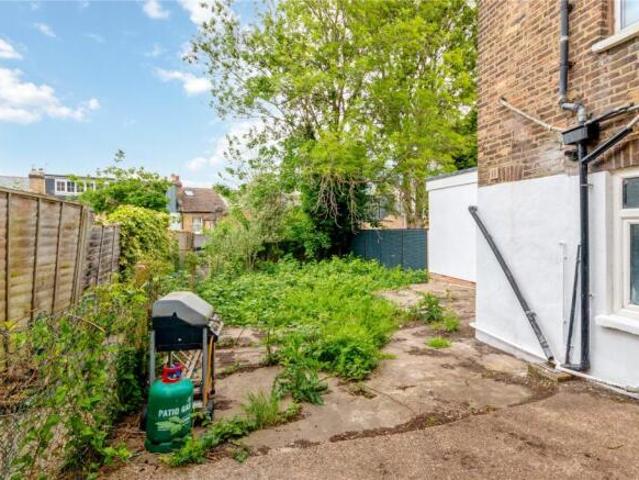 1 bedroom apartment for rent in Gipsy Road, West Norwood, London, SE27