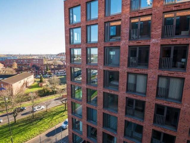1 bedroom apartment for rent in Glasswater Locks, Belmont Row, B4