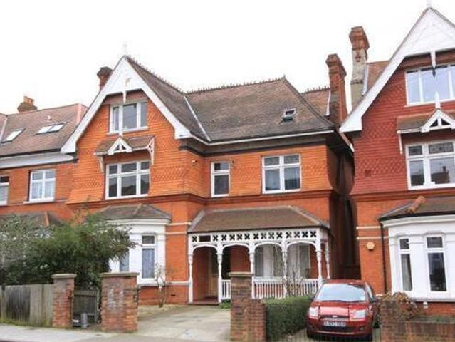 1 bedroom apartment for rent in Gleneldon Road London SW16