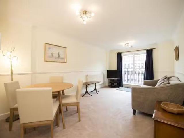 1 bedroom apartment for rent in Globe View, High Timber Street.