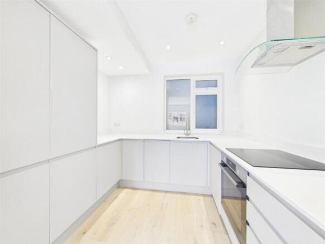 1 bedroom apartment for rent in Gloucester Road, Teddington, TW11