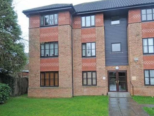 1 bedroom apartment for rent in Godolphin CourtSouthgateCrawley RH10