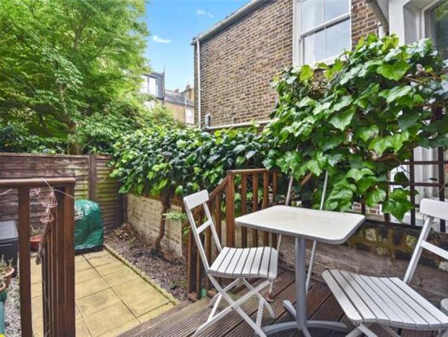 1 bedroom apartment for rent in Godolphin Road, London, W12