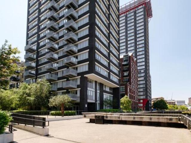 1 bedroom apartment for rent in Goodluck Hope Walk, E14