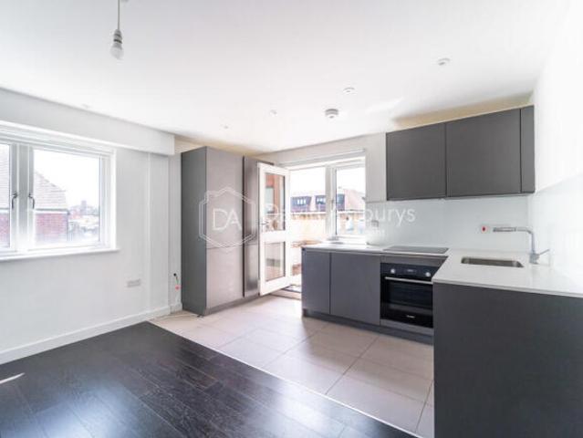 1 bedroom apartment for rent in Golders Green Road, Golders Green, London, NW11