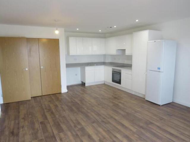 1 bedroom apartment for rent in Grand Union House, Stoke Road, Slough, SL2