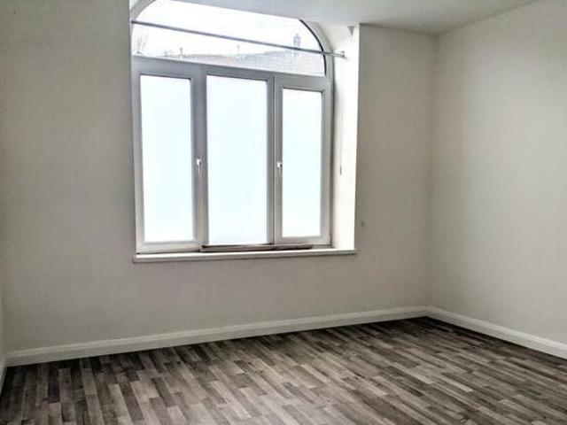 1 Bedroom Apartment For Rent In Graig