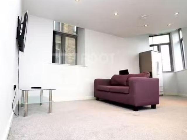 1 bedroom apartment for rent in Grattan House, BD1