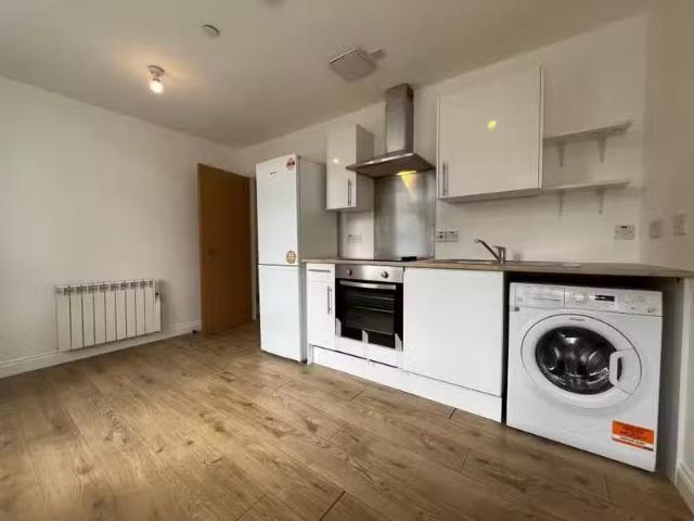 1 bedroom apartment for rent in Great Charles Street, City Cen.