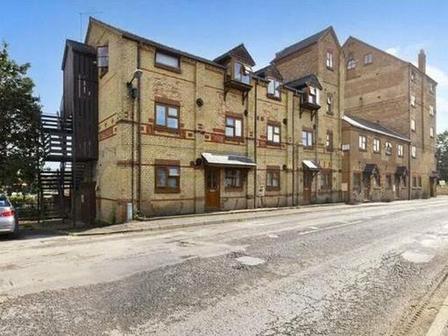 1 bedroom apartment for rent in Great Whyte Ramsey Huntingdon Cambridgeshire PE26