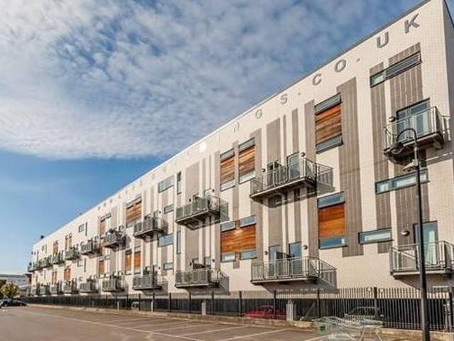 1 bedroom apartment for rent in Greenheys Lane West Hulme M15